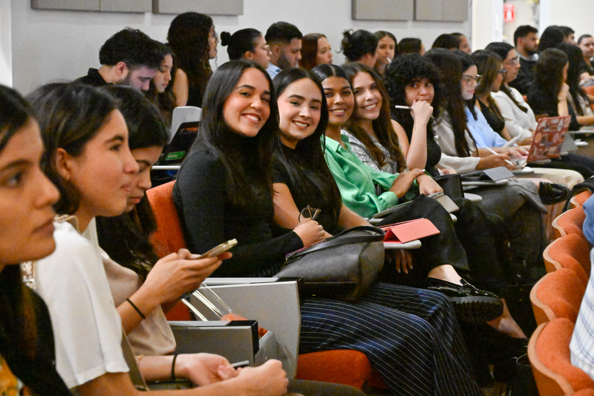 Escuela de Farmacia – RCM UPR