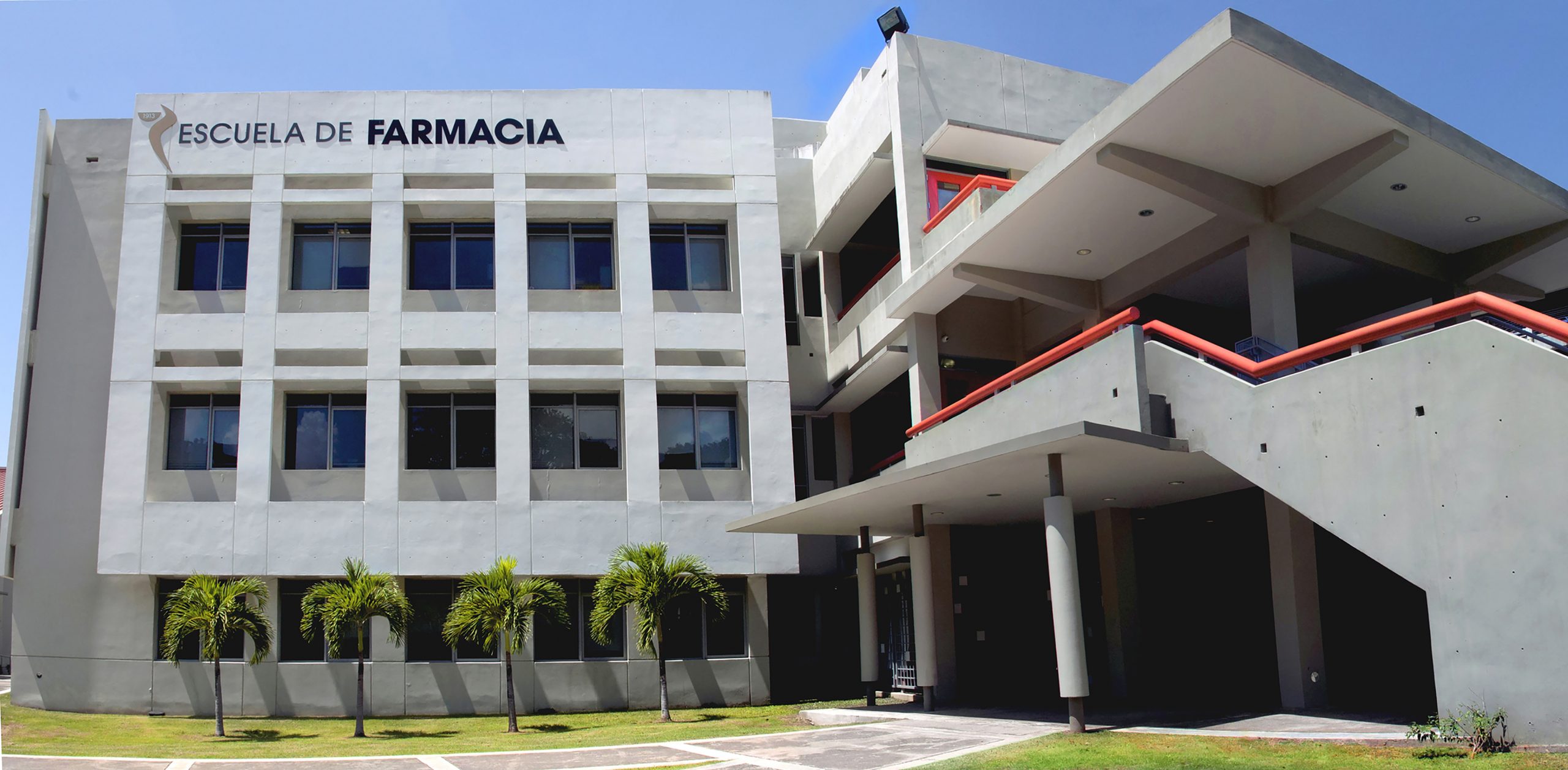Escuela de Farmacia – RCM UPR